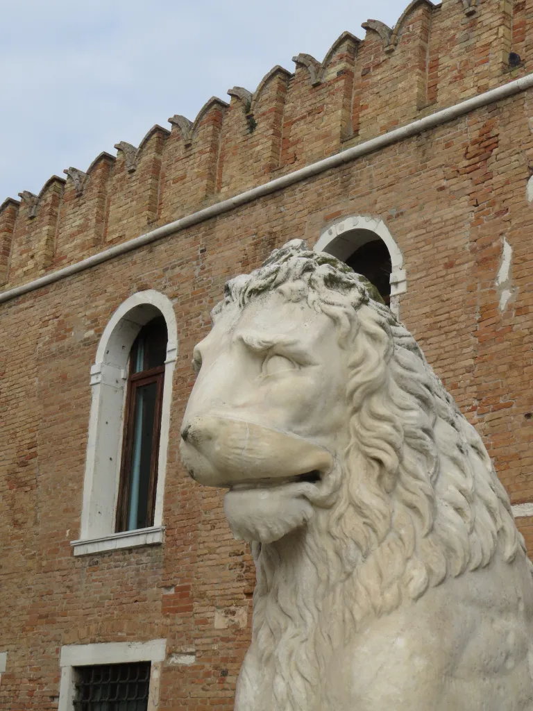 Thursday Poem – ‘They Feed They Lion’ by Philip Levine | Bug Woman ...